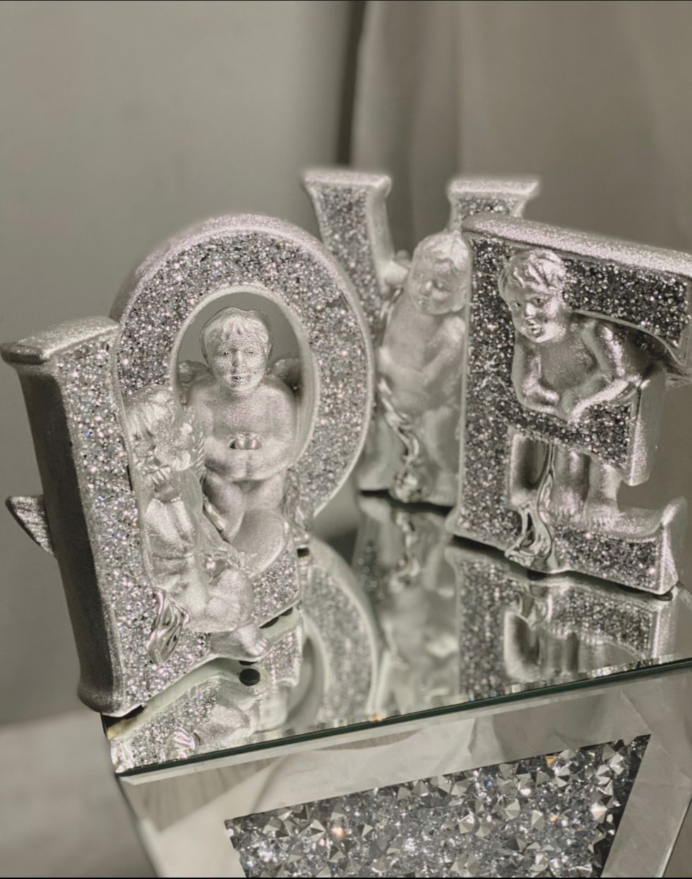 Crushed Diamond Love Letters - Wholesale Home Decor